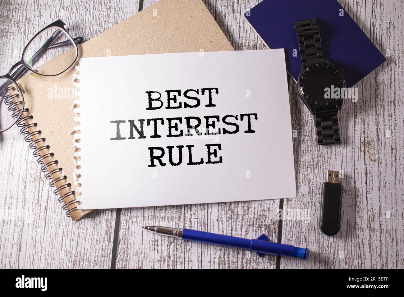 Closeup Business man hand holding show blank paper sheet mock up empty ...