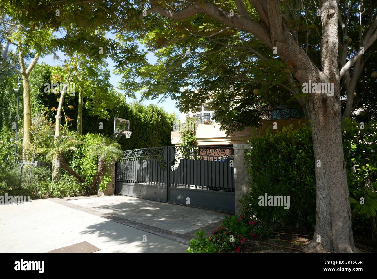 Billy Gibbons House How To Write A Hard Rock Classic In Five Minutes: