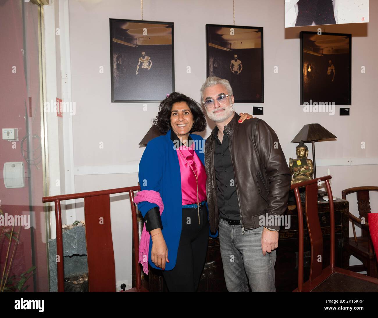 Un marchand, Un artiste | Marc Karwaser by Galerie Cristo Stock Photo ...