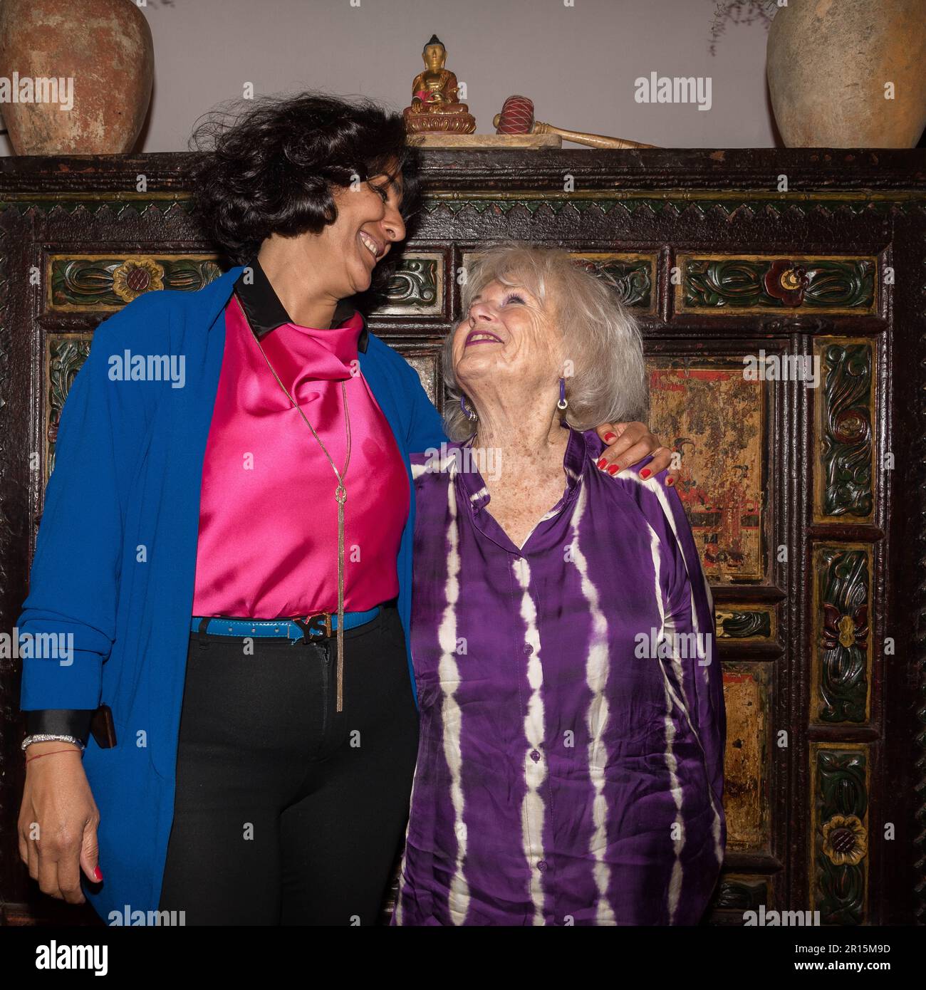 Galeriste francaise dart hi-res stock photography and images - Alamy