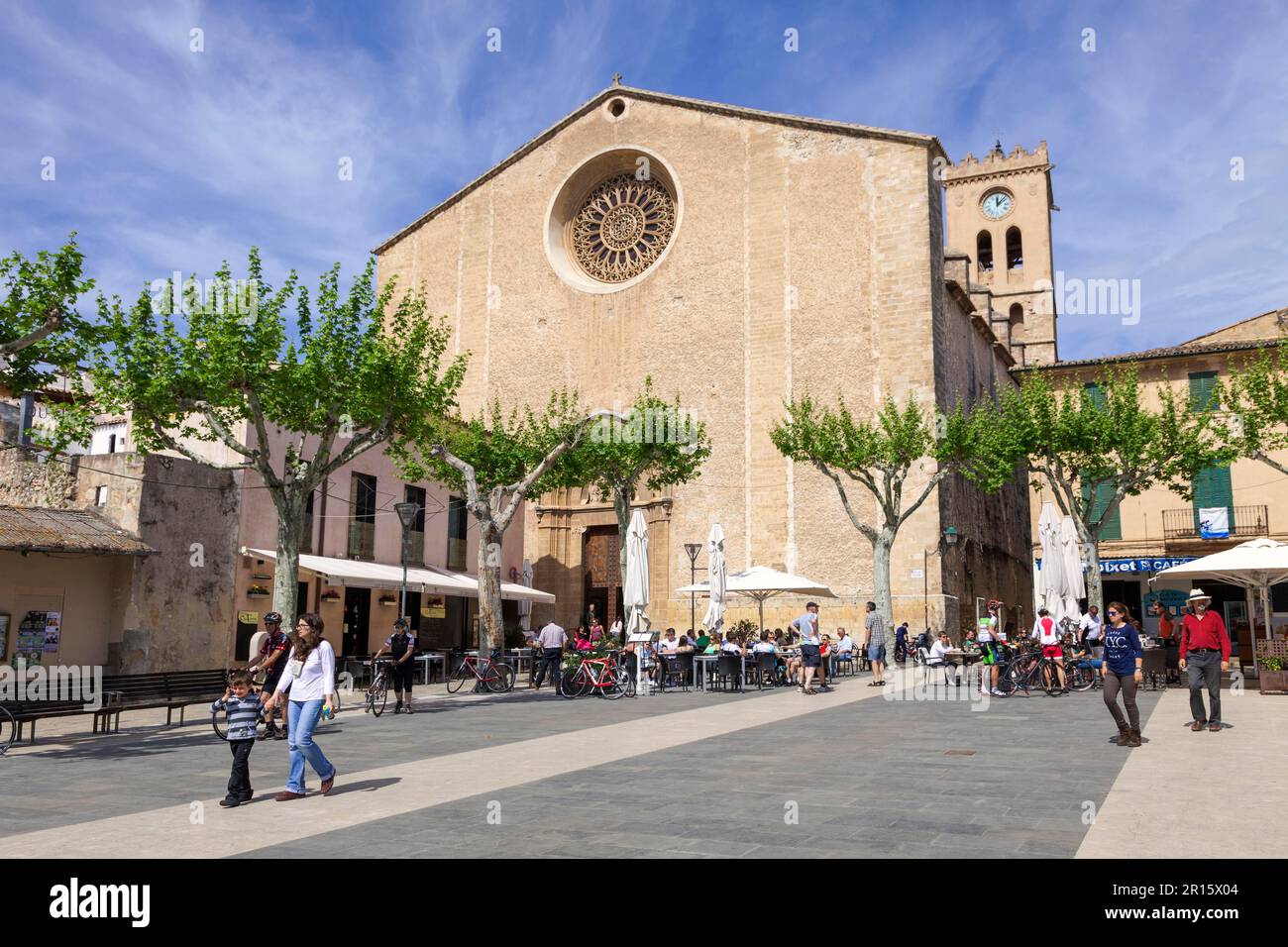 Placa Mayor with the Church of Nuestra Senora de los Angeles in ...