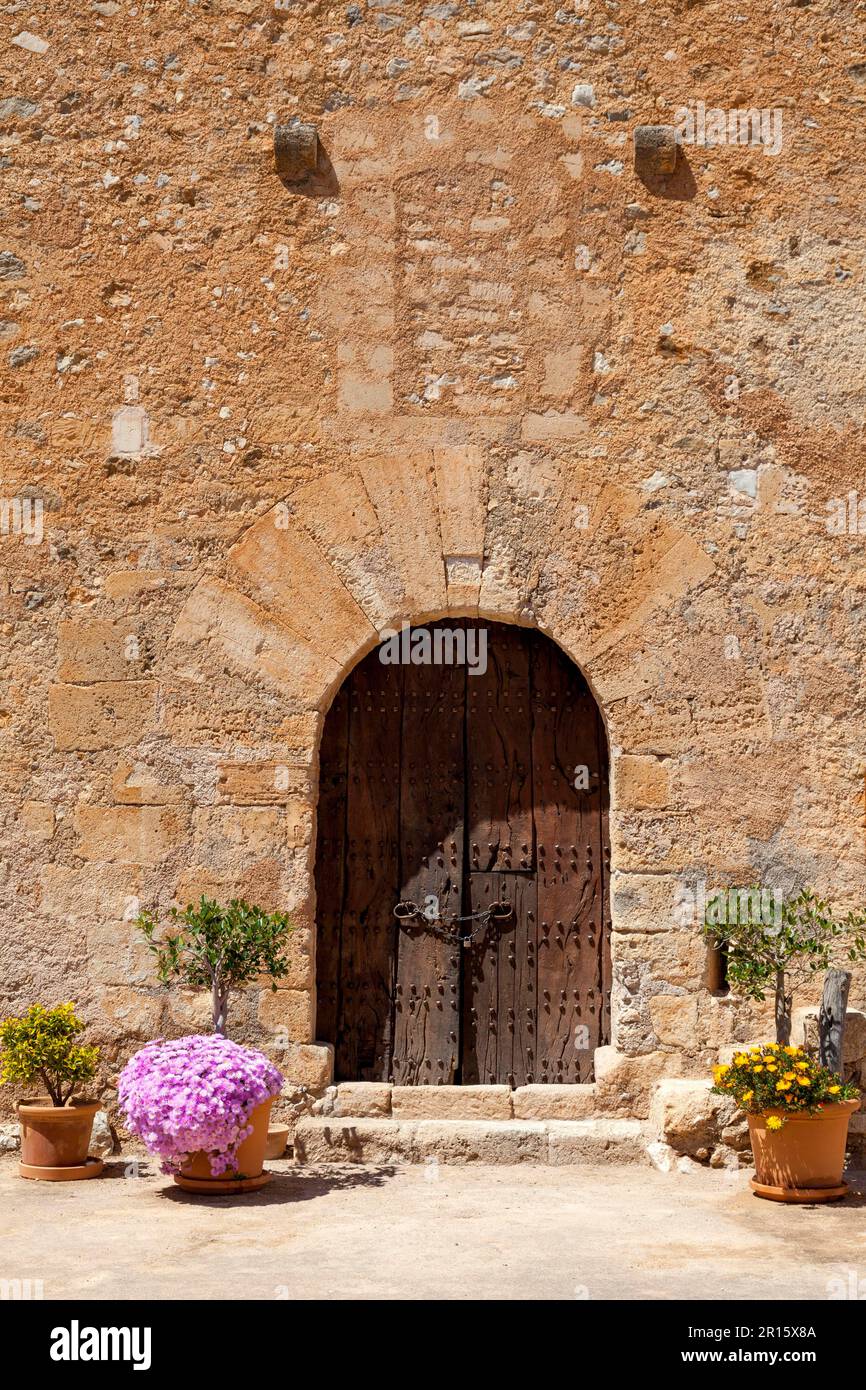 Entrance gate to the Torre de Canyamel Stock Photo - Alamy