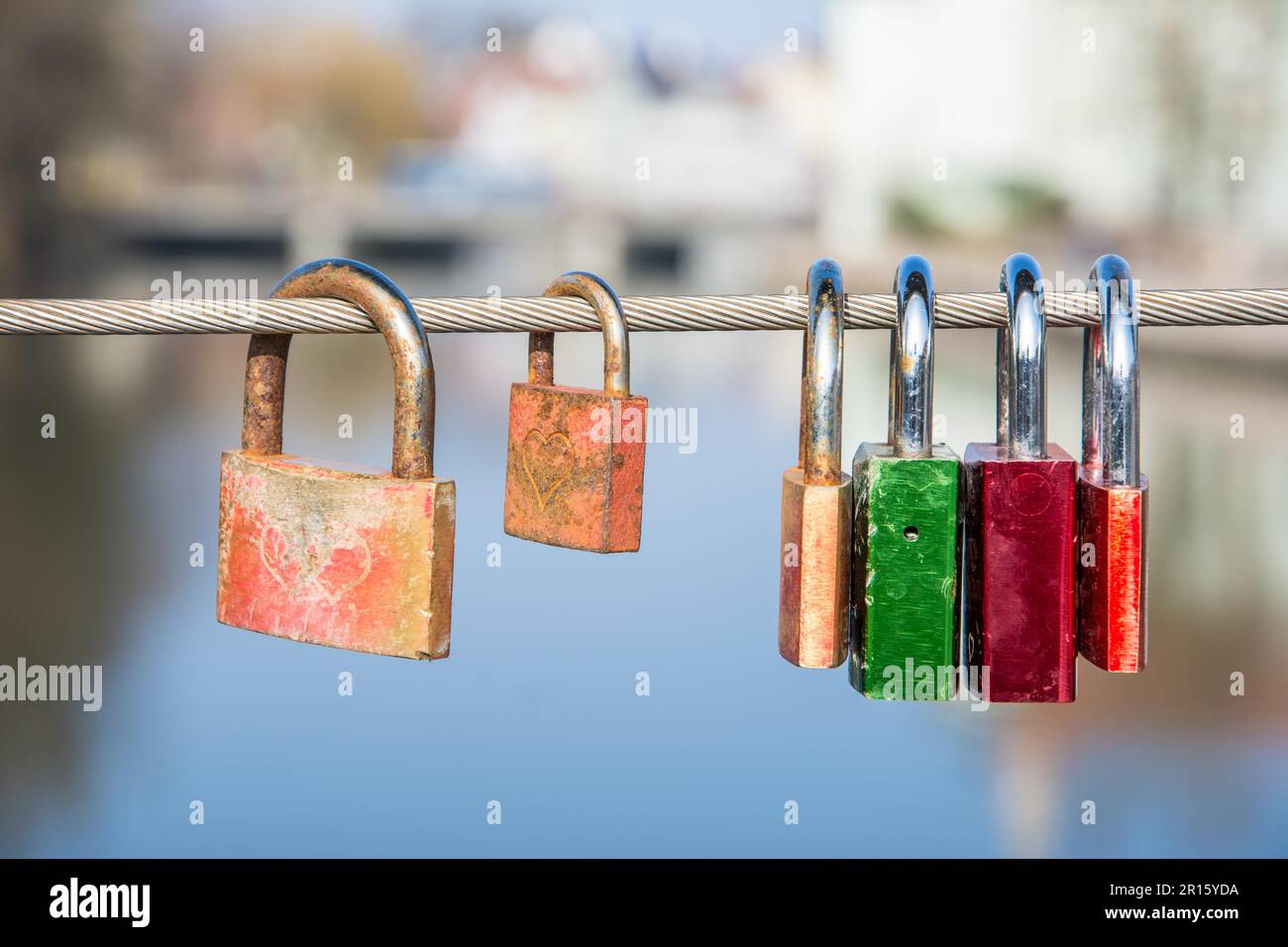 Declaration of everlasting love hi-res stock photography and images - Alamy