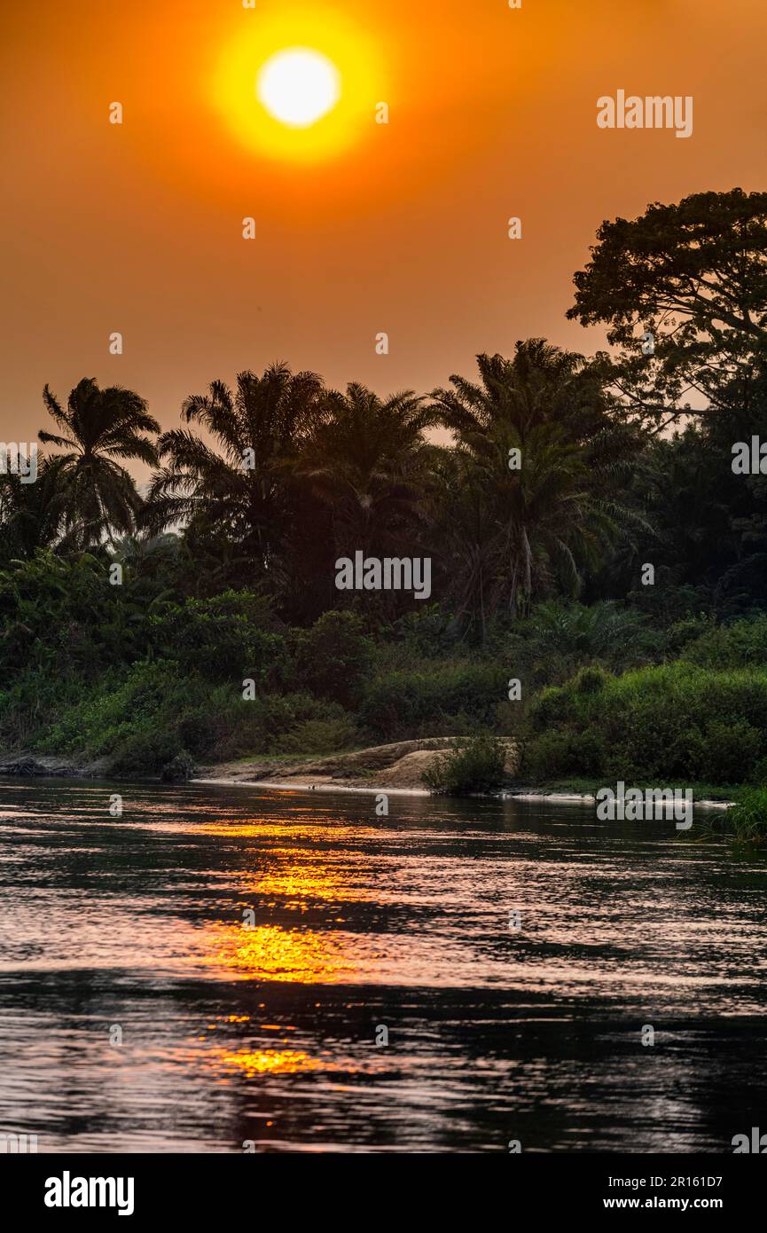 Republic of the congo lightning hi-res stock photography and images - Alamy
