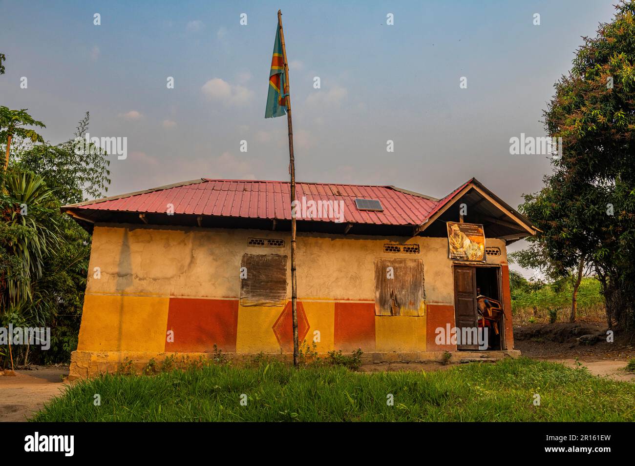 Chiefs house of the Teke tribal village, Congo river, DR Congo Stock ...