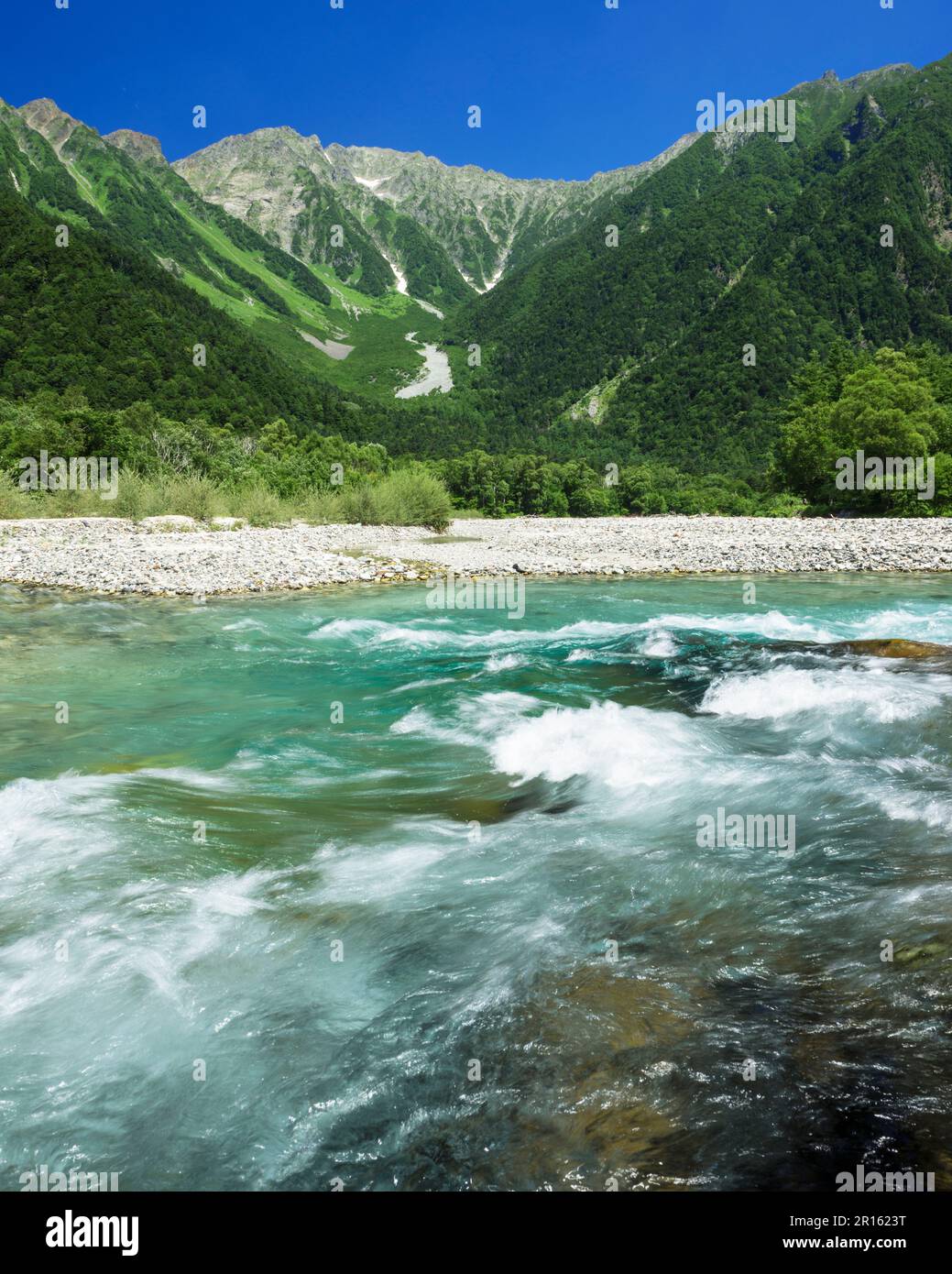 Azusa River, Kamik?chi and Hodaka mountain range Stock Photo - Alamy