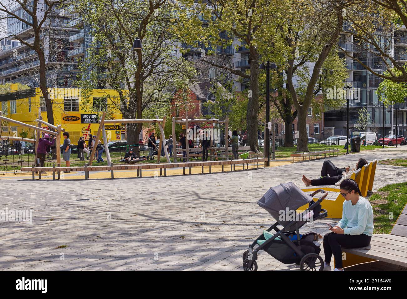 DTAH designed St. Andrews Playground Park in Toronto Stock Photo - Alamy