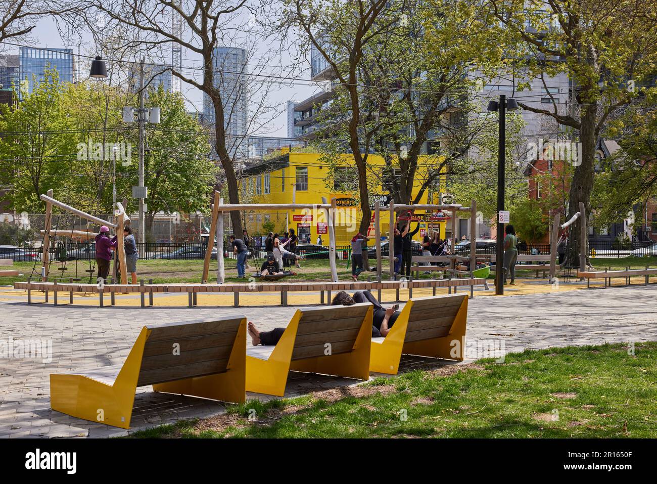 DTAH designed St. Andrews Playground Park in Toronto Stock Photo - Alamy