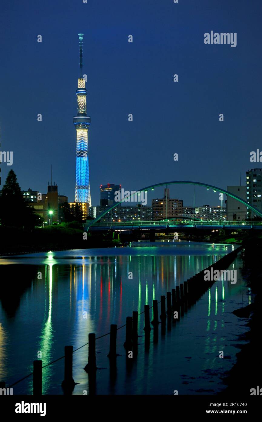 Tokyo Sky Tree at night Stock Photo - Alamy