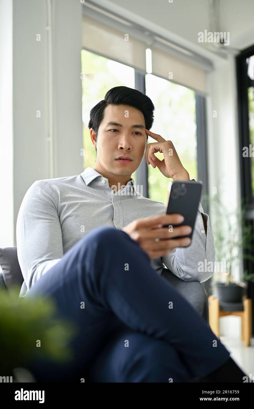 Millennial messages hi-res stock photography and images - Alamy