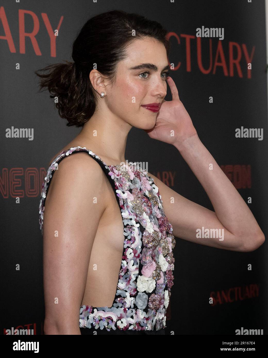 Margaret qualley sanctuary hi-res stock photography and images - Alamy