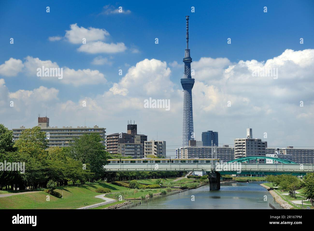 Tokyo old street river hi-res stock photography and images - Alamy