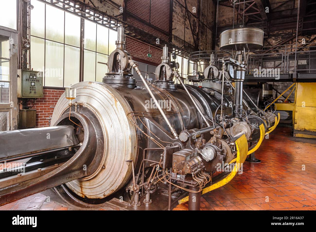 Interior detail of old steam engine hi-res stock photography and images ...
