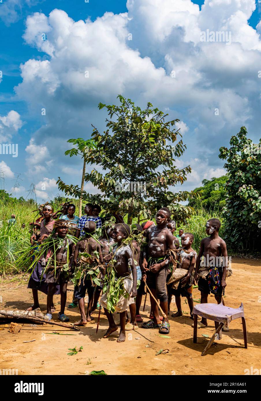 Painted Pygmy boys, Kisangani, Congo Stock Photo - Alamy
