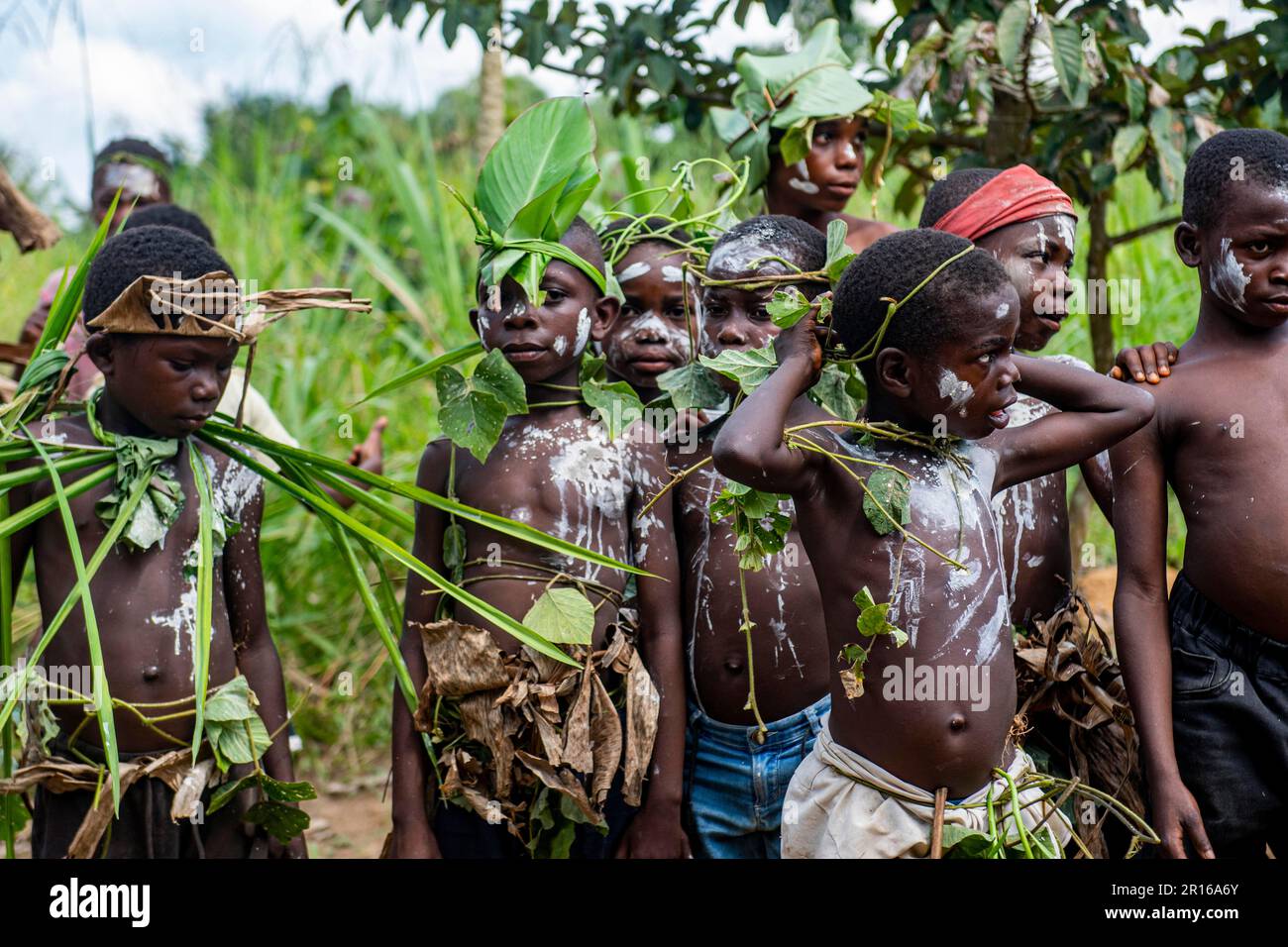Painted Pygmy boys, Kisangani, Congo Stock Photo - Alamy