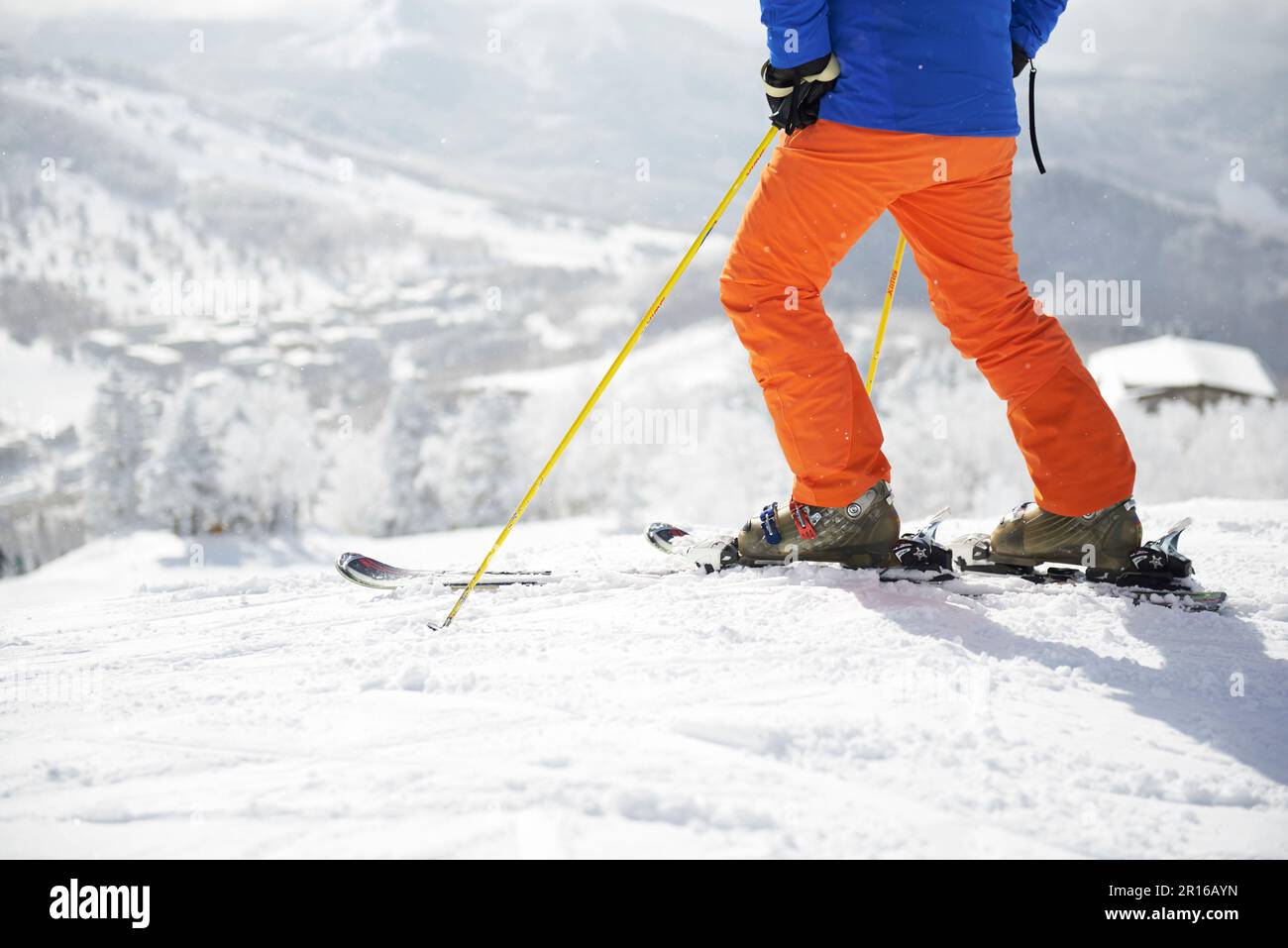 Skiing man hi-res stock photography and images - Alamy