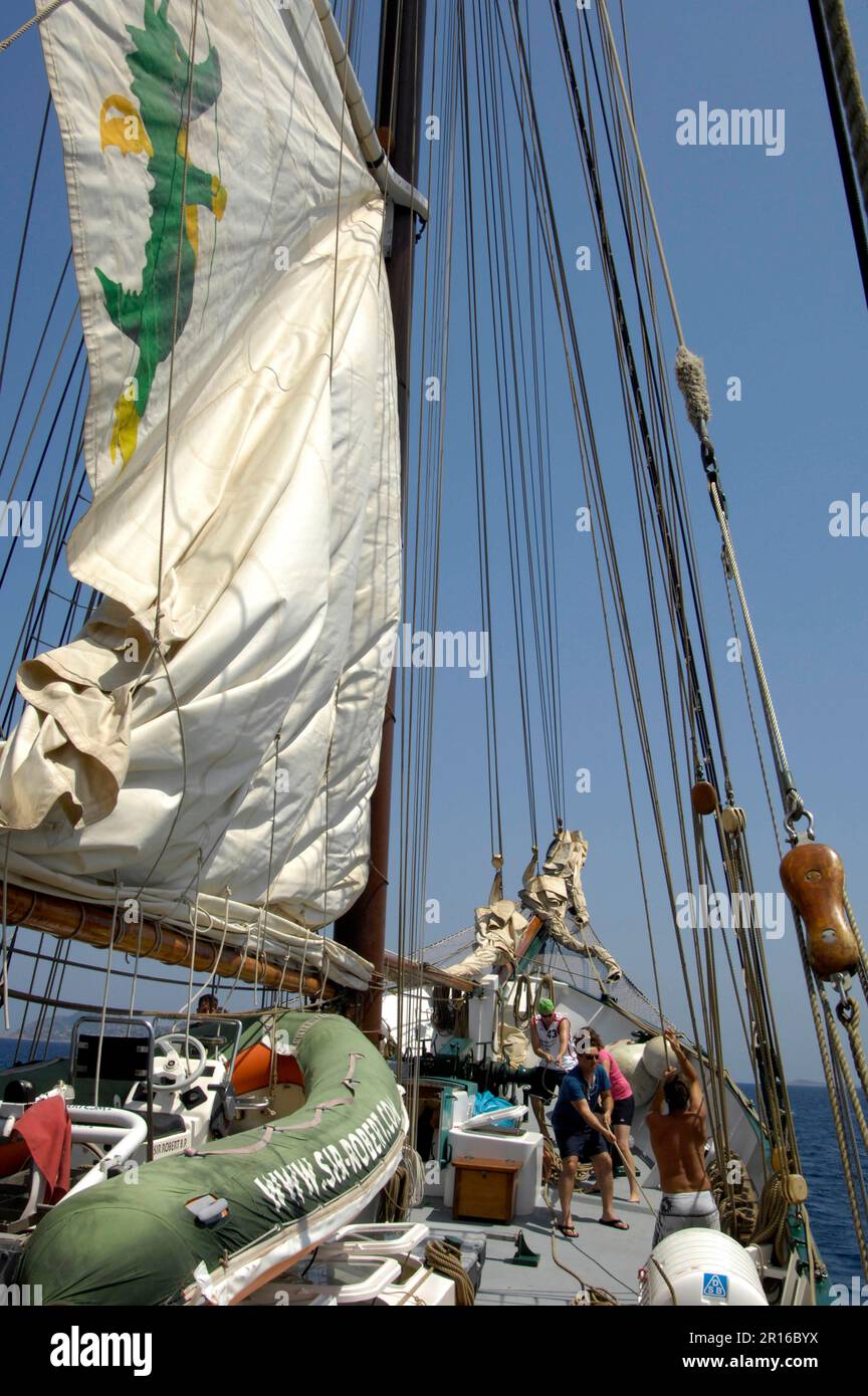 Sailing ship, windjammer, tall ship, deck, hauling in sails, reefing ...