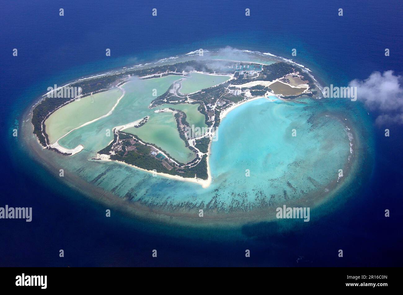 Maldives Atoll, tropical island, Maldives, Indian Ocean Stock Photo - Alamy