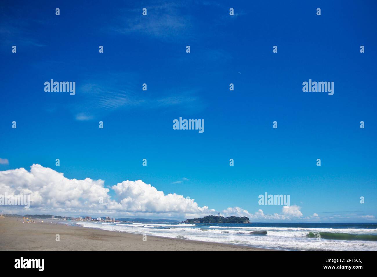Shonan beach and Enoshima Stock Photo - Alamy