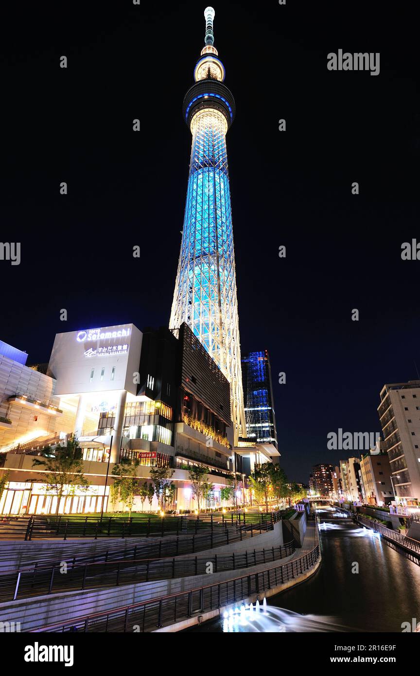 Tokyo tower lighting hi-res stock photography and images - Alamy