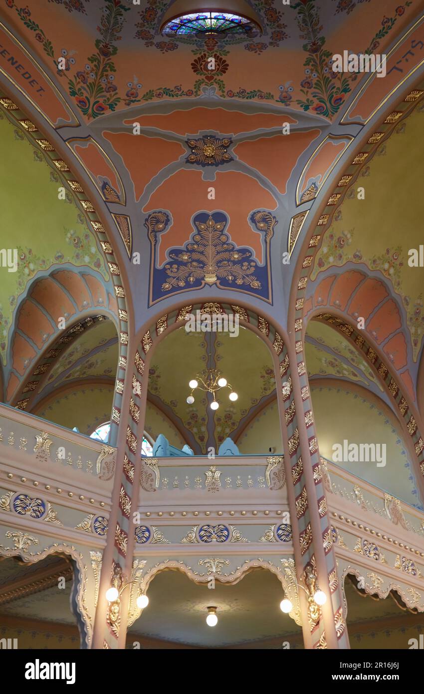 The Subotica Synagogue, the only Art Nouveau synagogue in the world ...