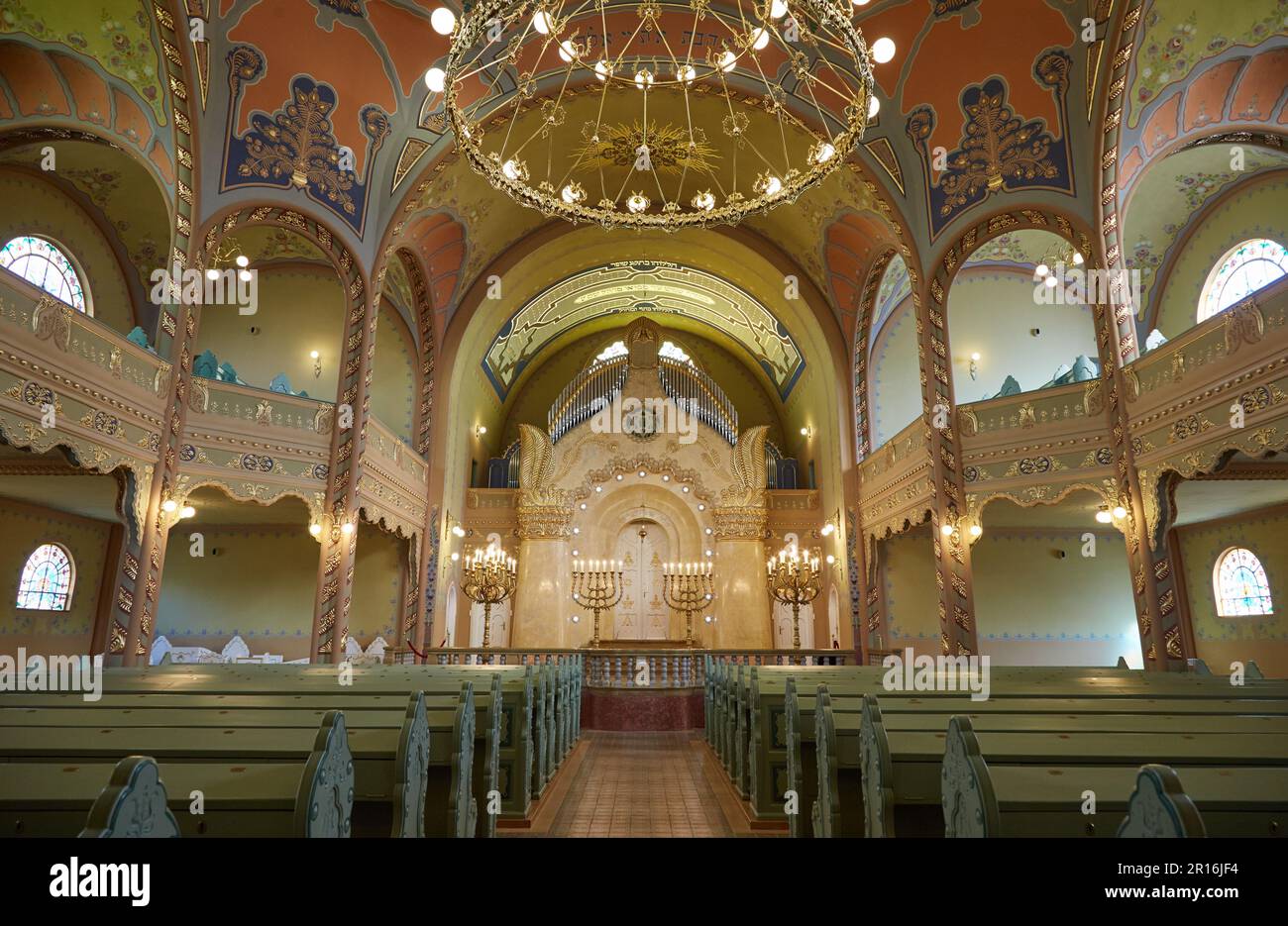 The Subotica Synagogue, the only Art Nouveau synagogue in the world ...