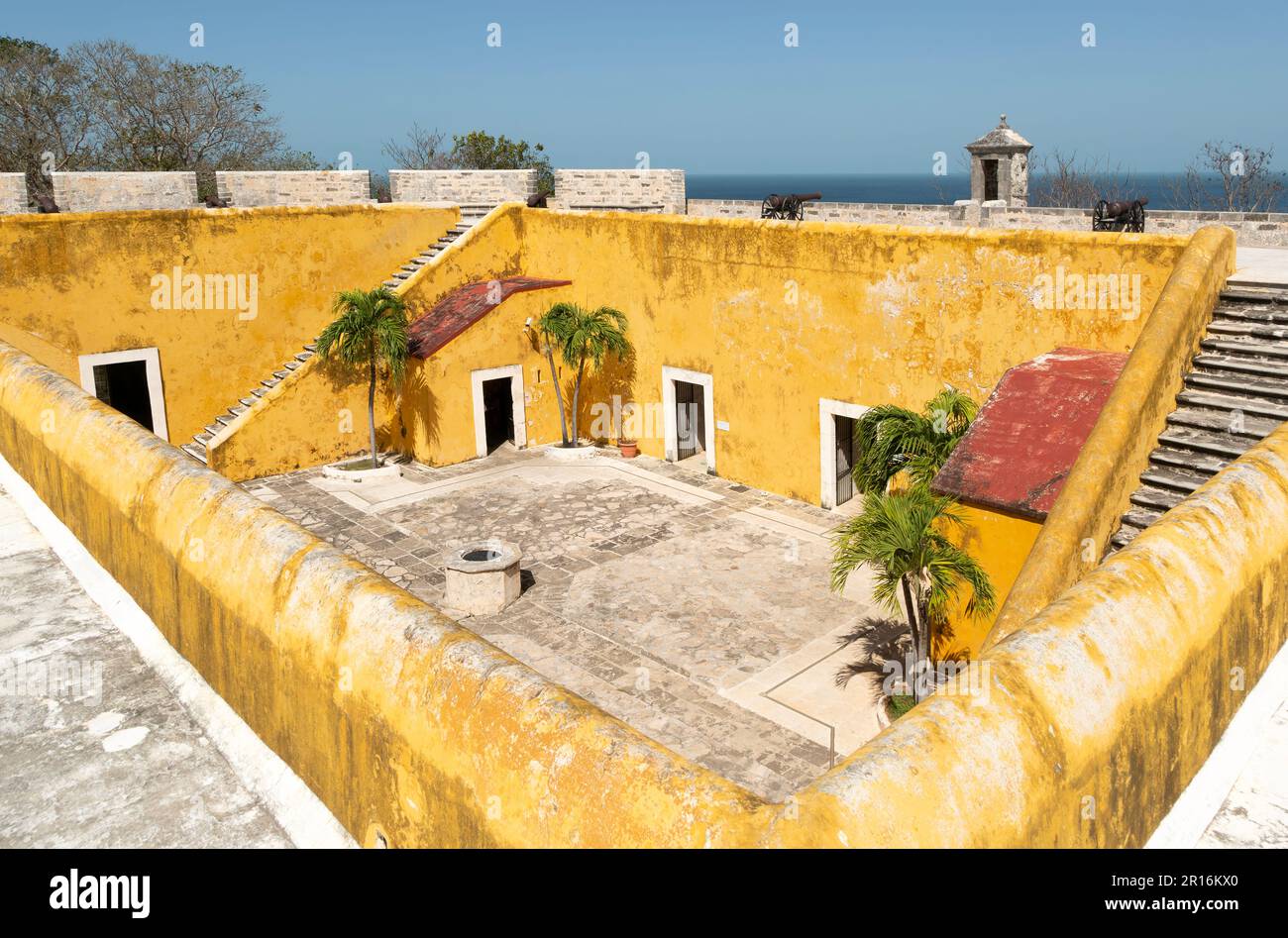 Spanish colonial military architecture, Fort San Jose el Alto, Campeche ...