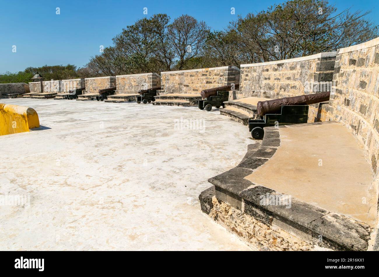 Spanish colonial military architecture, Fort San Jose el Alto, Campeche ...