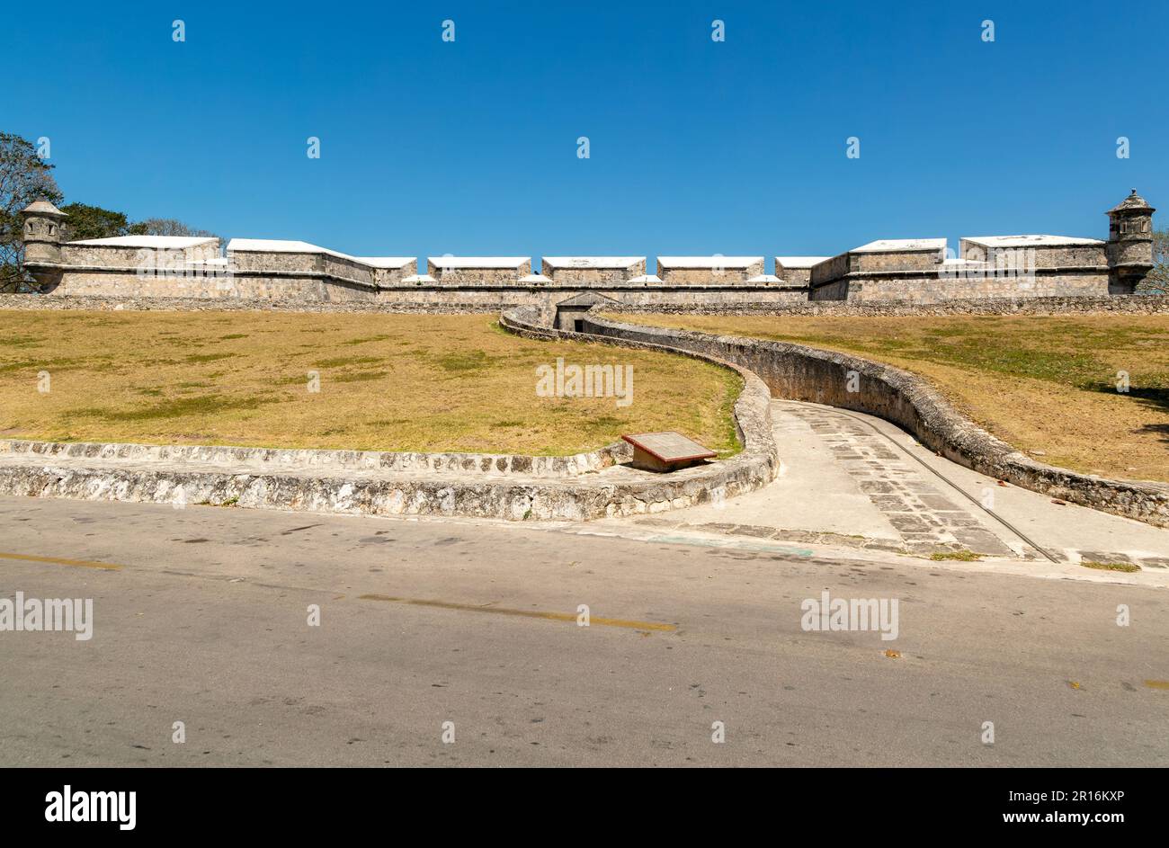 Spanish colonial military architecture, Fort San Jose el Alto, Campeche ...