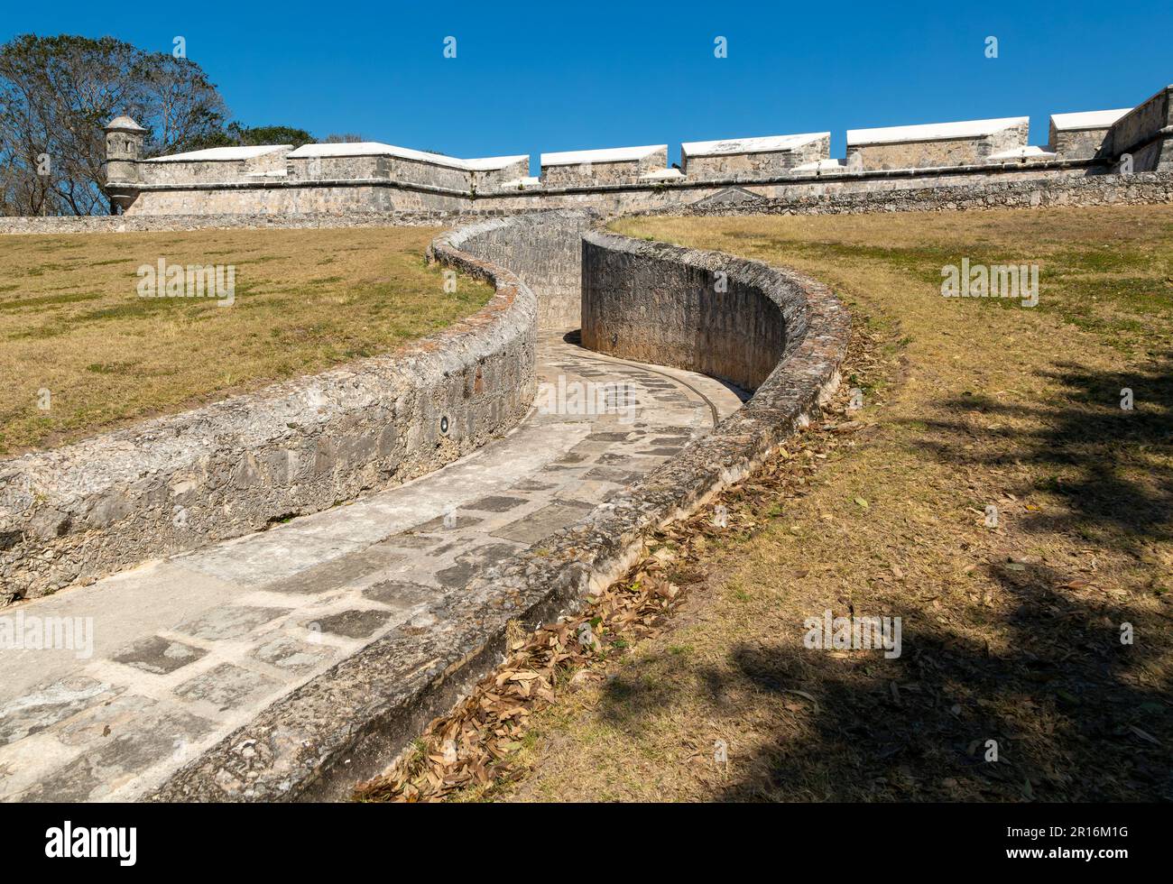 Spanish colonial military architecture, Fort San Jose el Alto, Campeche ...