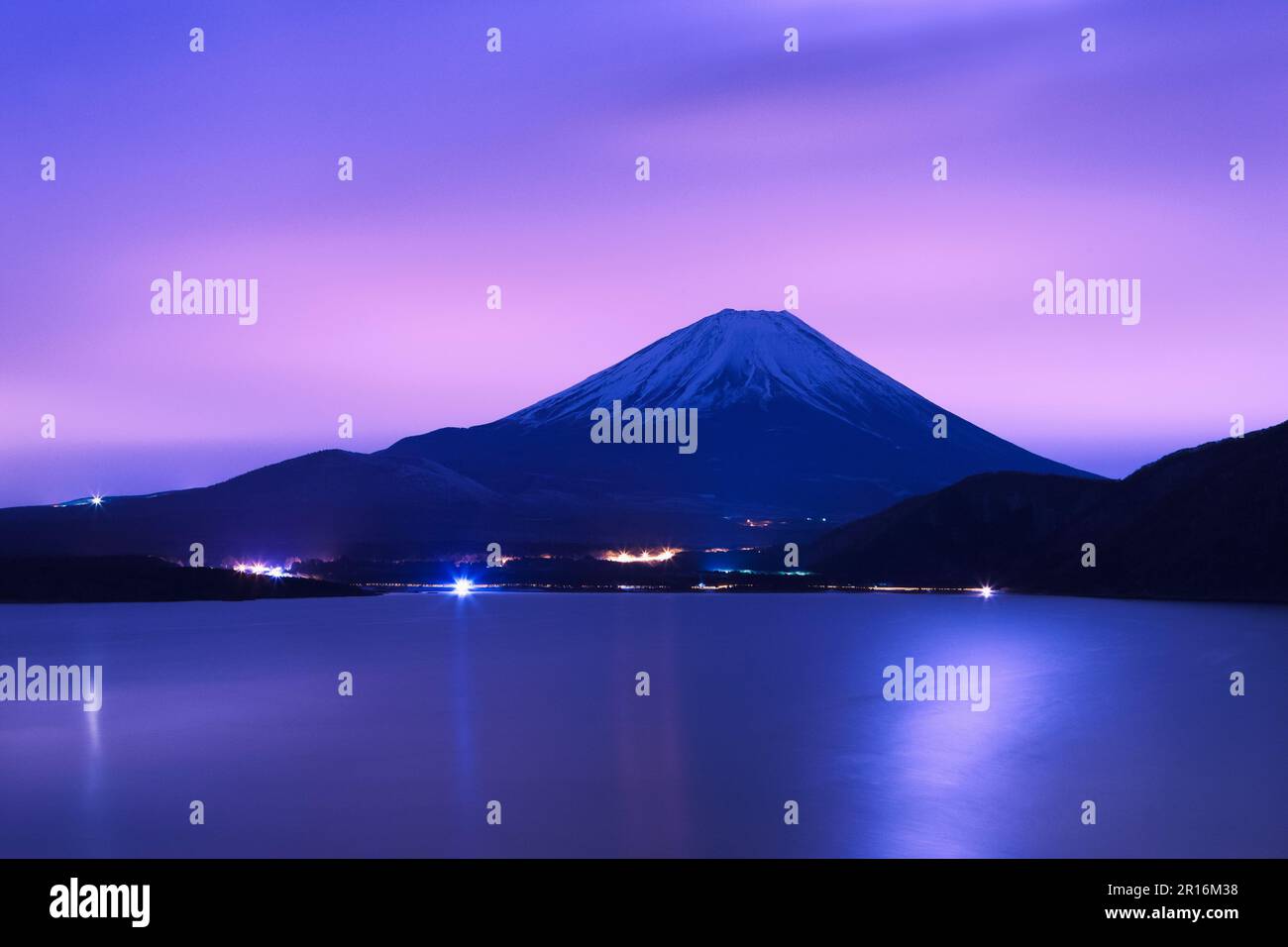 Motosu Lake and Mt. Fuji night view Stock Photo - Alamy