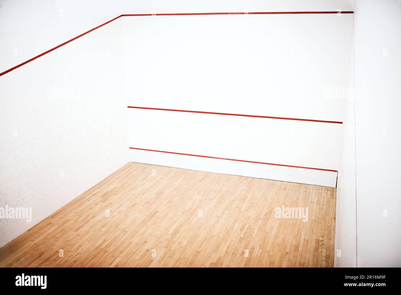 Spacious court hi-res stock photography and images - Alamy