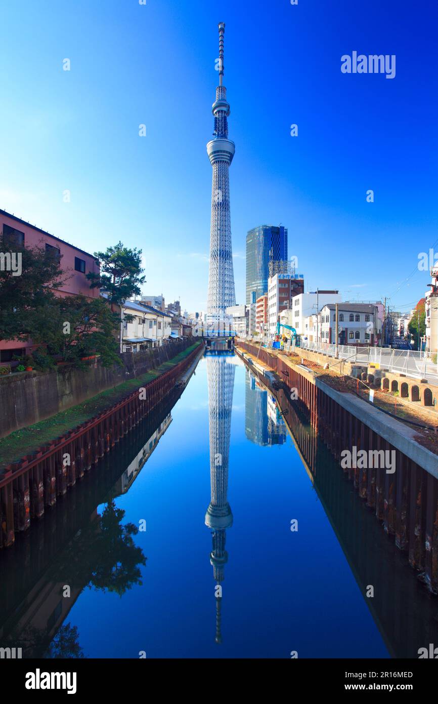 Tokyo japan river water hi-res stock photography and images - Alamy