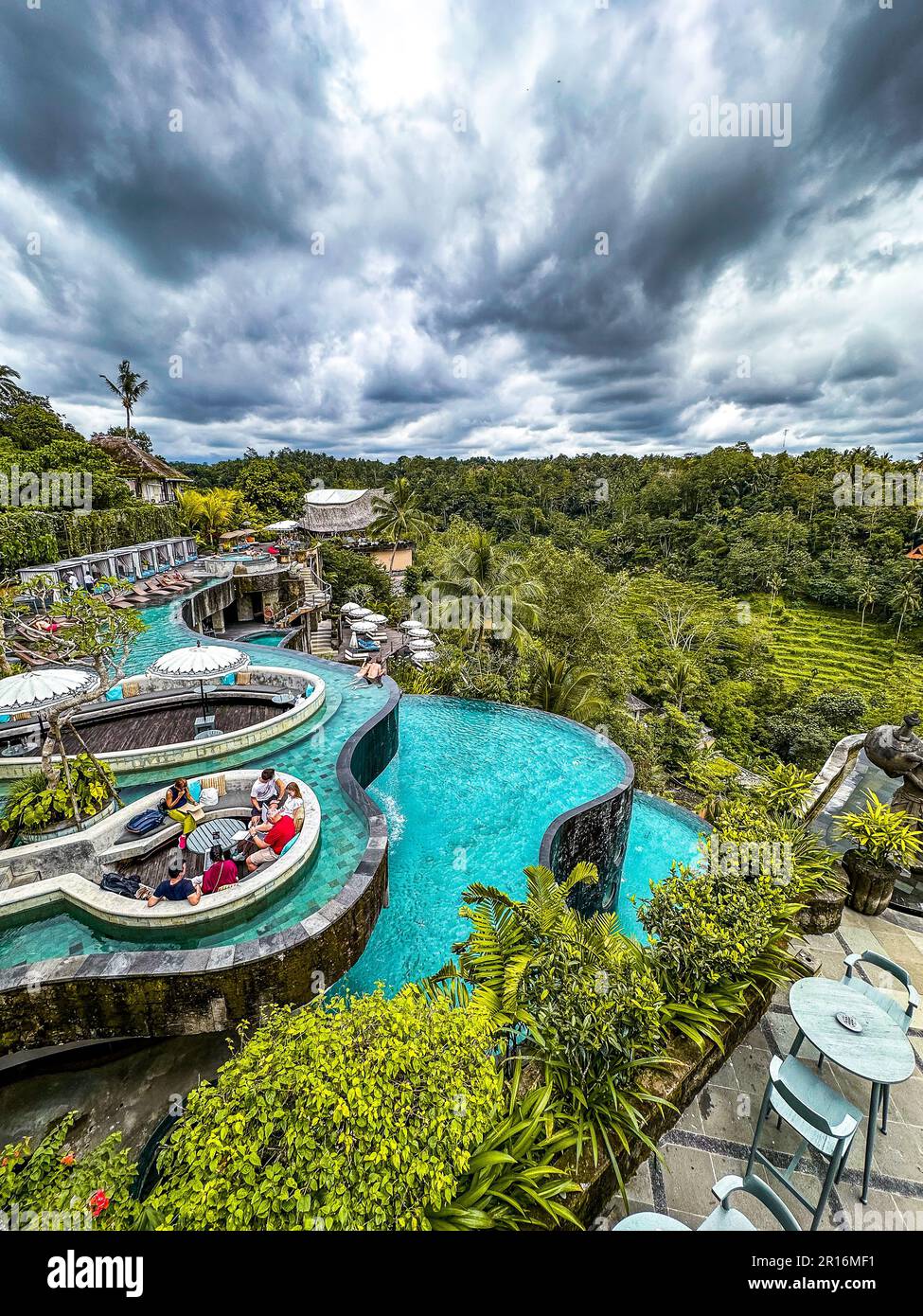 Jungle pool and bar overlooking rice terraces in Ubud, Bali, Indonesia ...