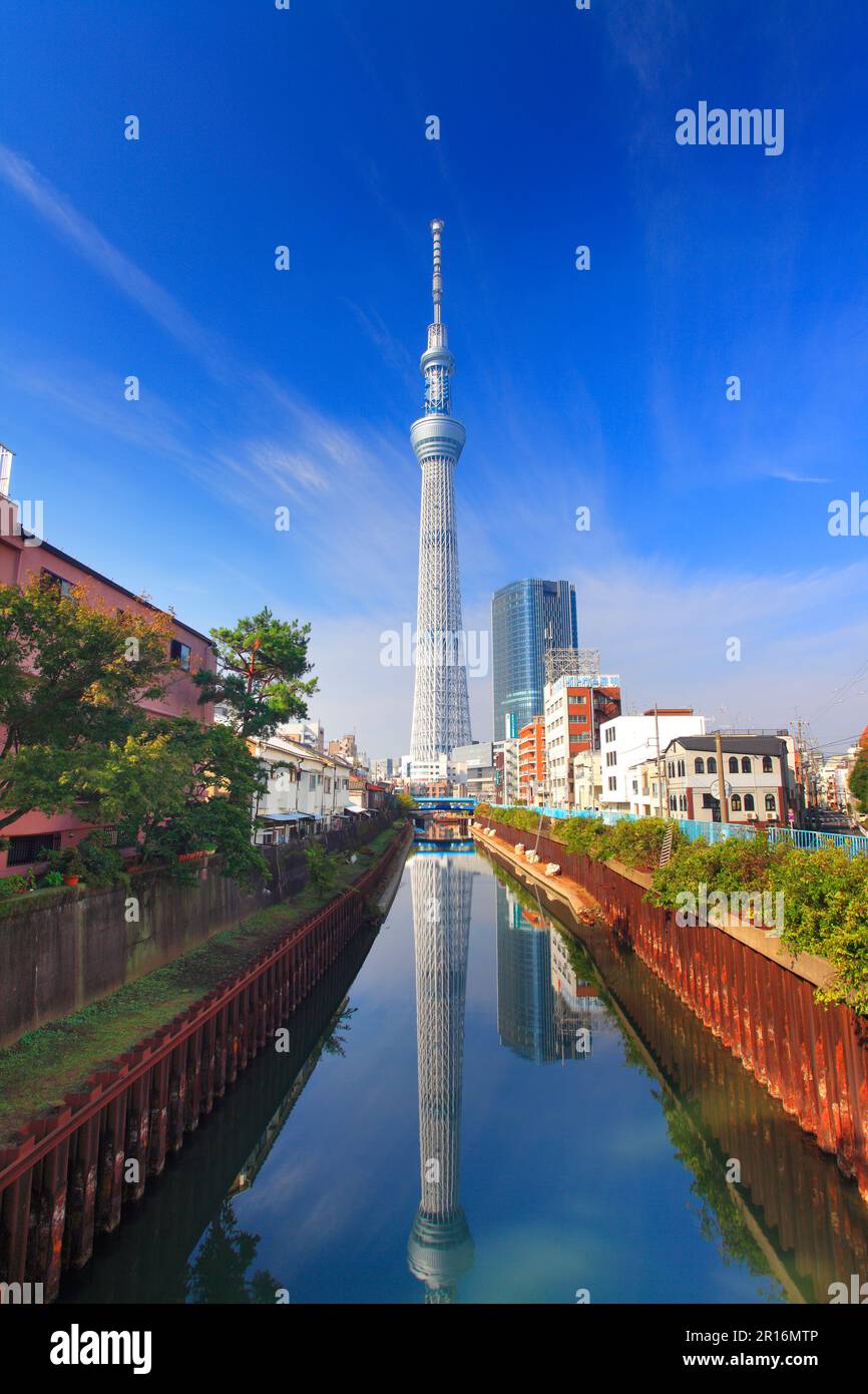 Tokyo japan river water hi-res stock photography and images - Alamy