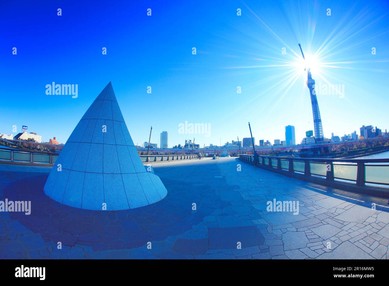 Glow of the sun and Tokyo Sky Tree and Sakurabashi monuments Stock ...