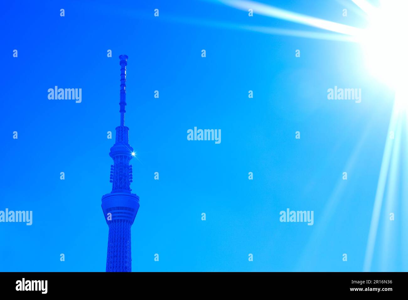 Glow of the sun and Tokyo Sky Tree shining Stock Photo - Alamy
