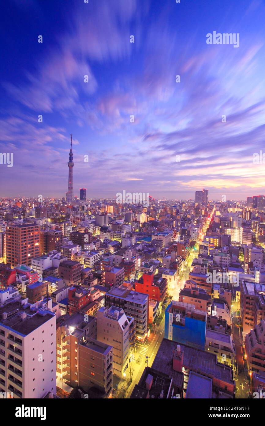 Downtown Ryoukoku and Tokyo Sky Tree and clouds flowing in the early ...