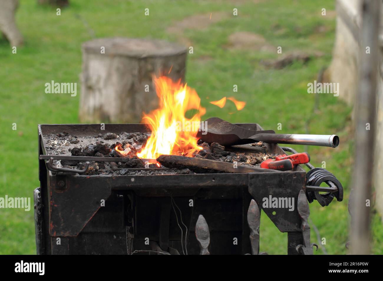 Traditional smithery hi-res stock photography and images - Alamy