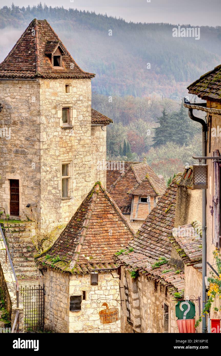 Dordogne france st cirq lapopie hi-res stock photography and images - Alamy