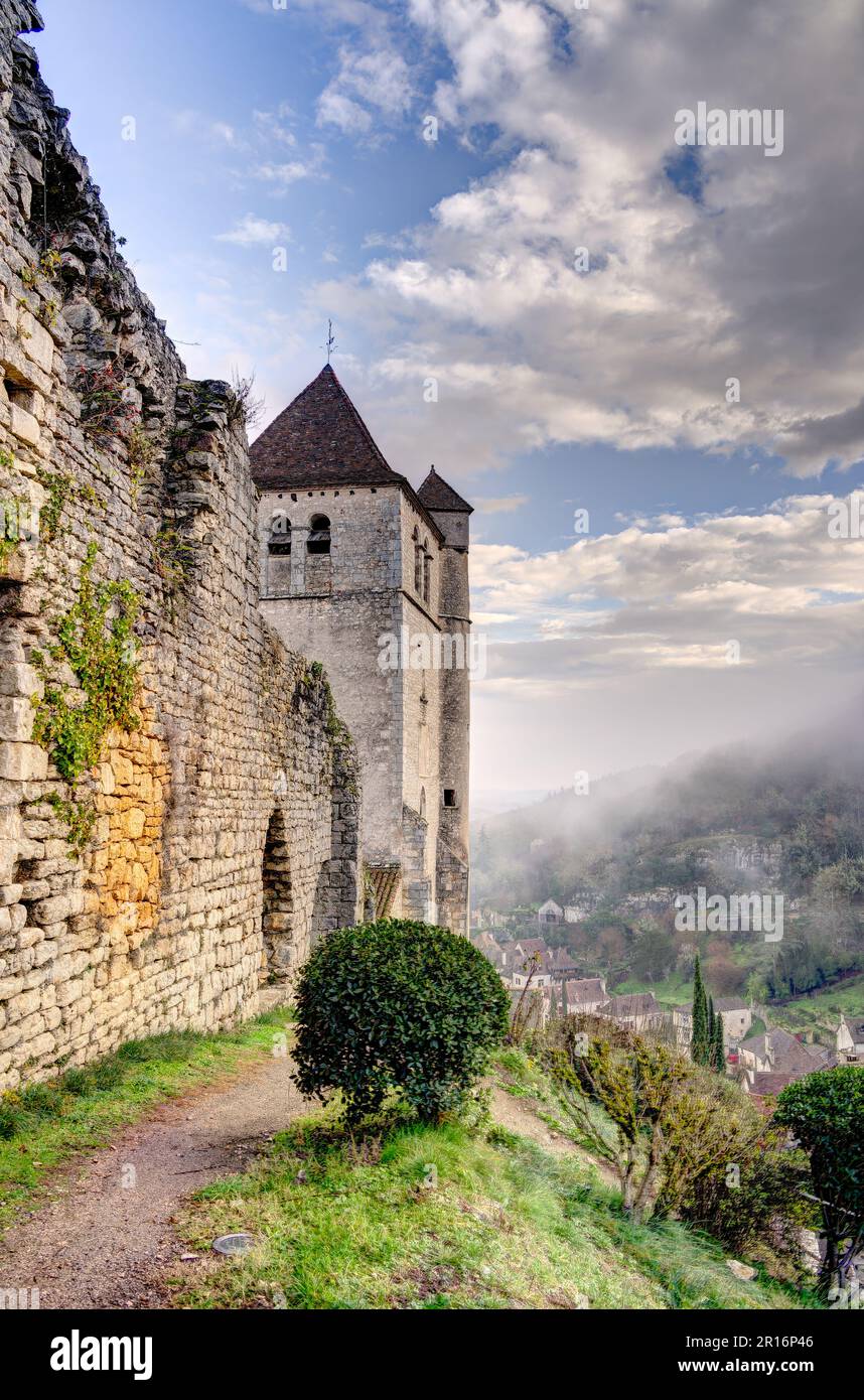 Dordogne france st cirq lapopie hi-res stock photography and images - Alamy