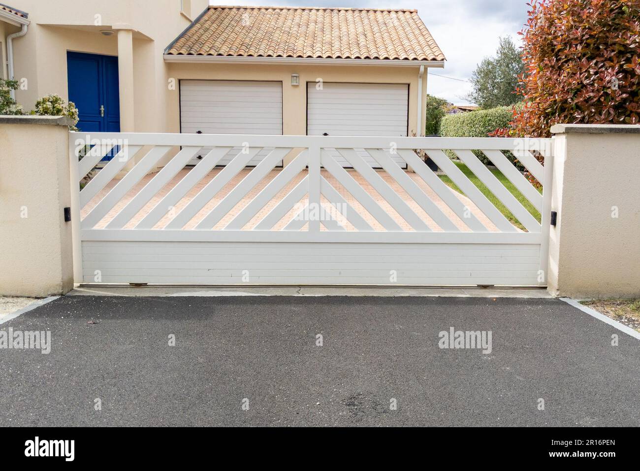 Metal sliding portal white home entrance gate slide house access garage ...