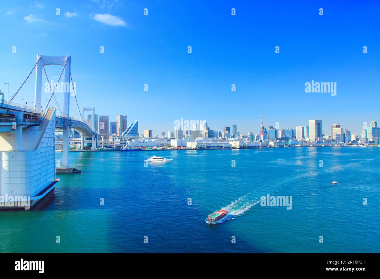 Rainbow Bridge and ship Stock Photo - Alamy