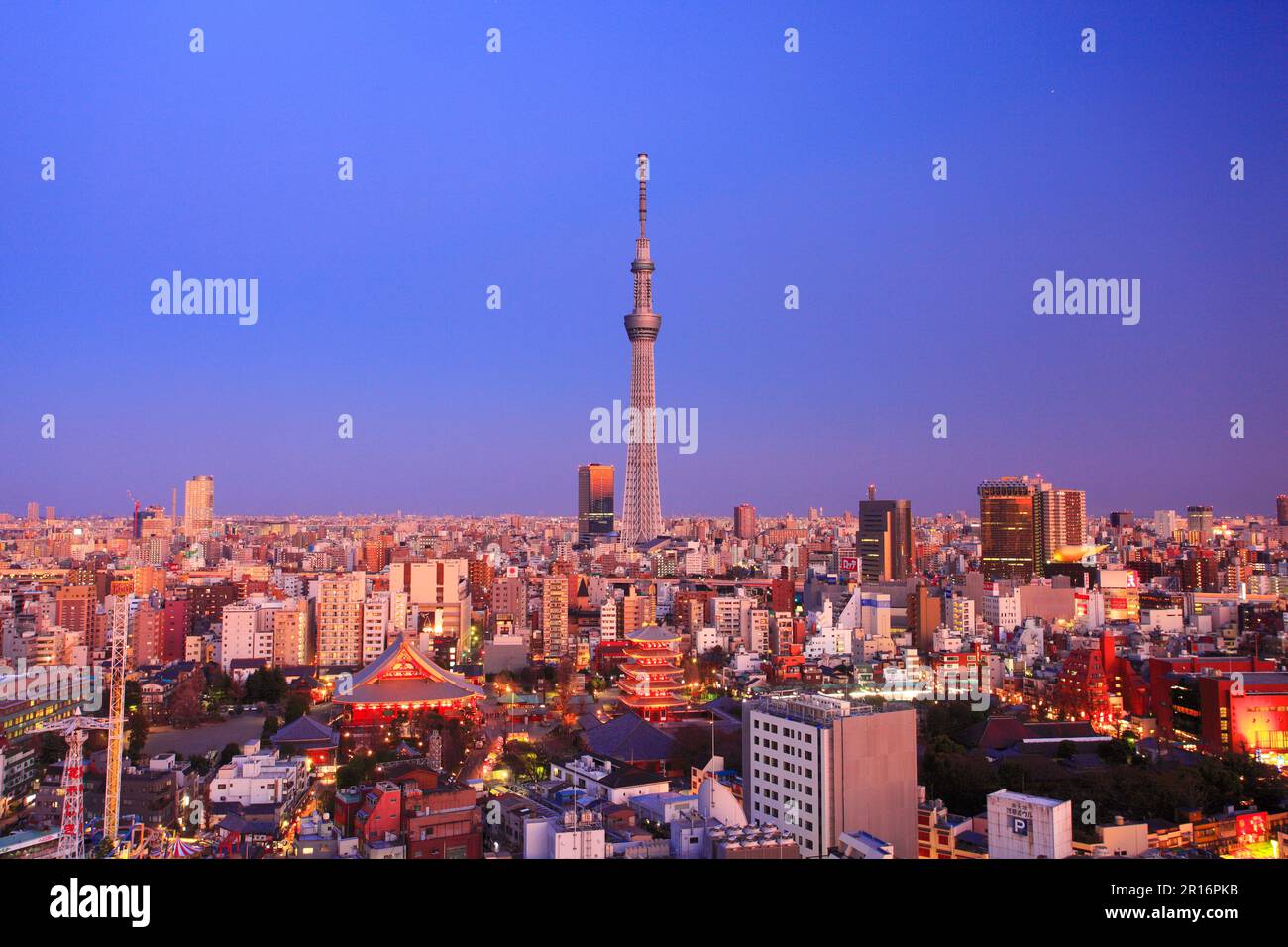 Evening tokyo landscape hi-res stock photography and images - Alamy