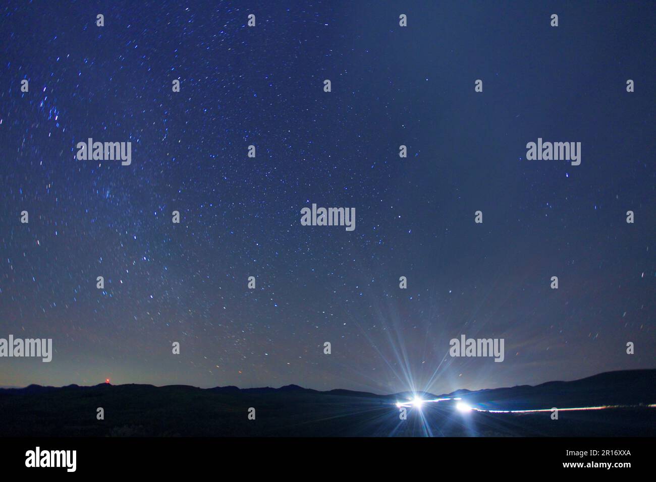 Starry sky and mountains such as Katsuragiyama, Vehicle trajectory ...