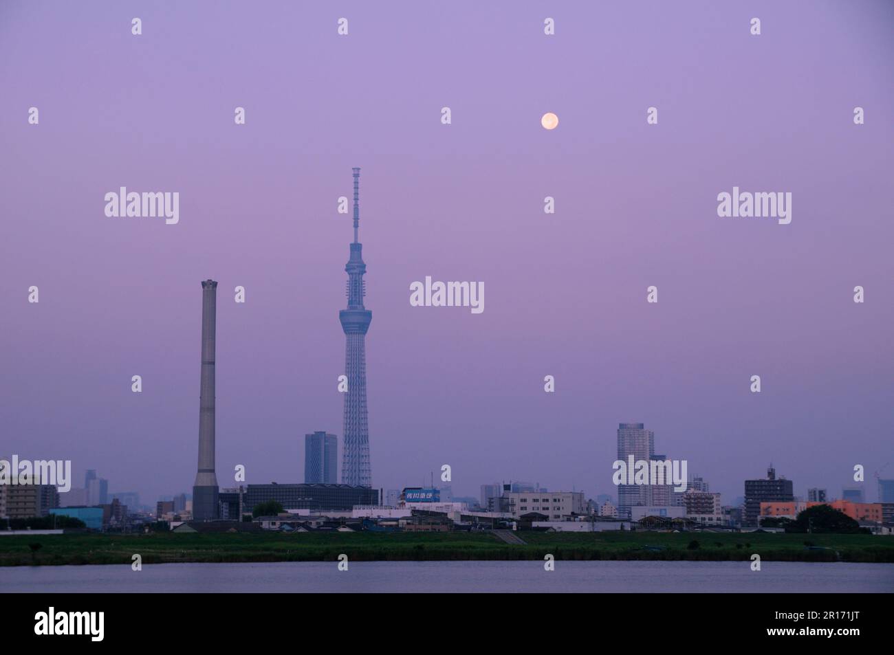 Full moon view of Tokyo sky tree Stock Photo - Alamy