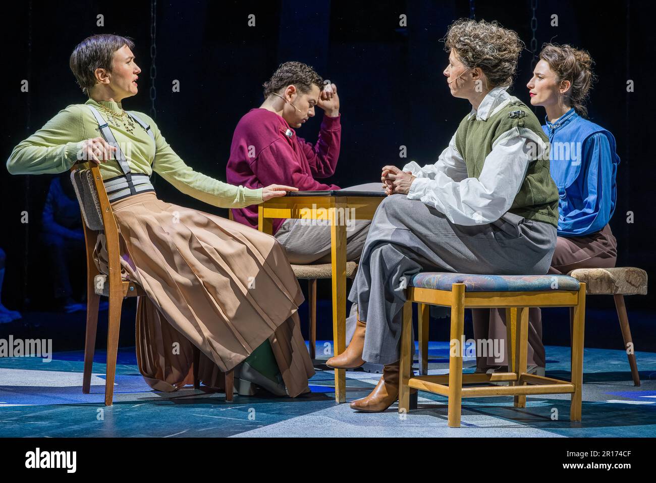 Cottbus, Germany. 10th May, 2023. Actresses Ariadne Pabst (Dora, l-r ...