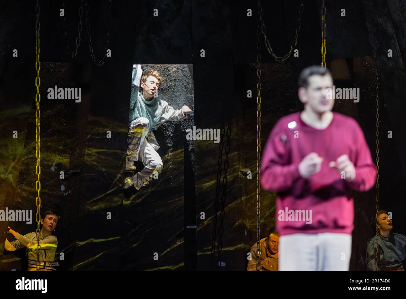 Cottbus, Germany. 10th May, 2023. Actors and actresses of the ...