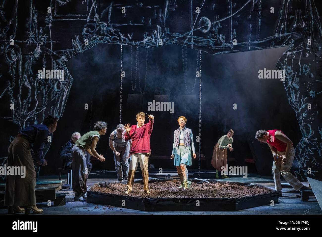 Cottbus, Germany. 10th May, 2023. Actors and actresses of the ...