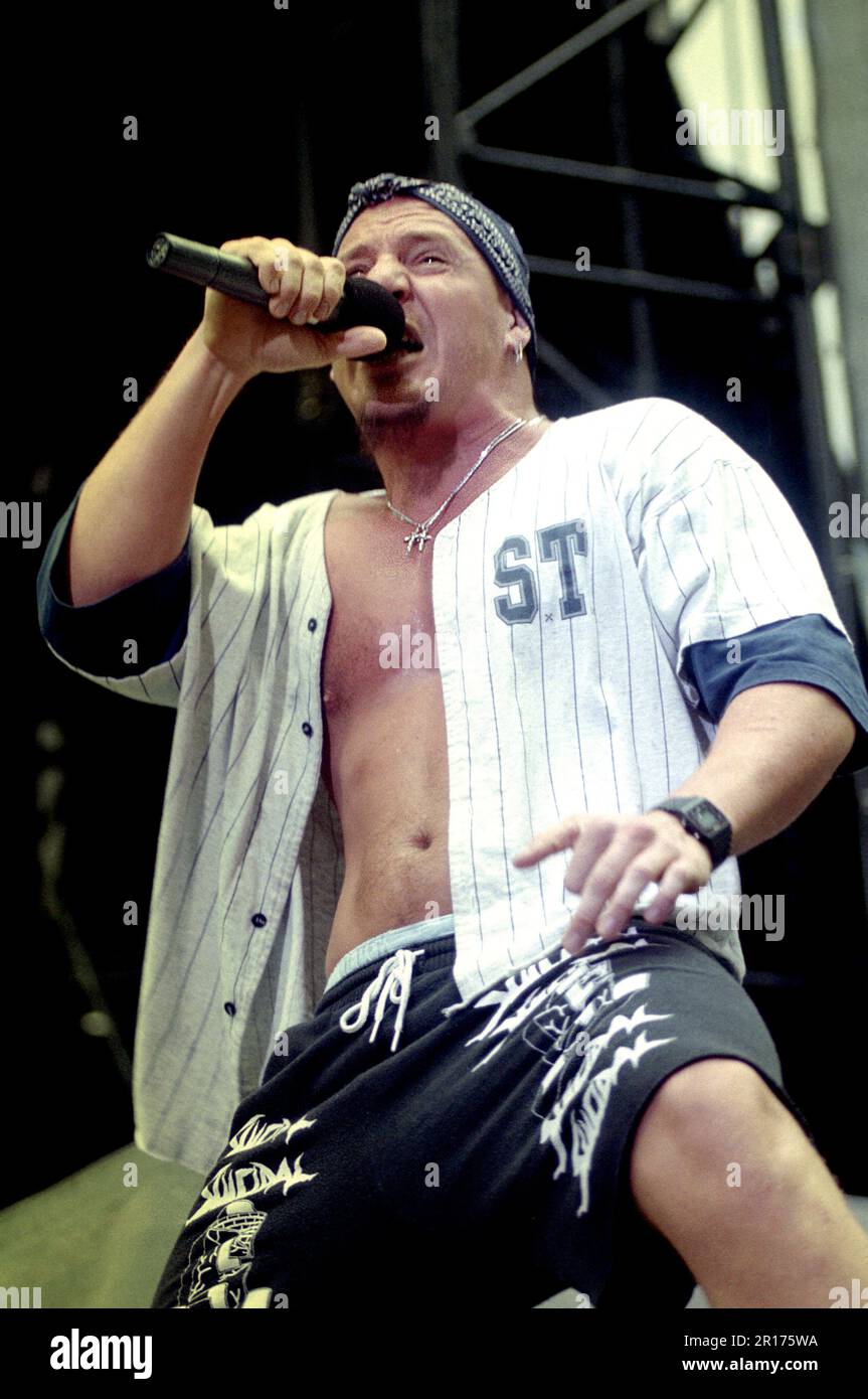 Torino Italy 1993-06-22 : Mike Muir singer of Suicidal Tendential in ...